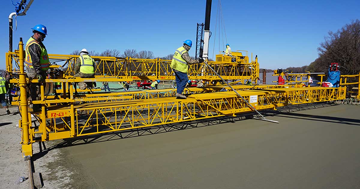 3424 Heavy Duty Concrete Work Bridge | Bid-Well - A Terex Brand