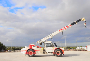 FR17 Pick and Carry Crane | Franna - A Terex Brand