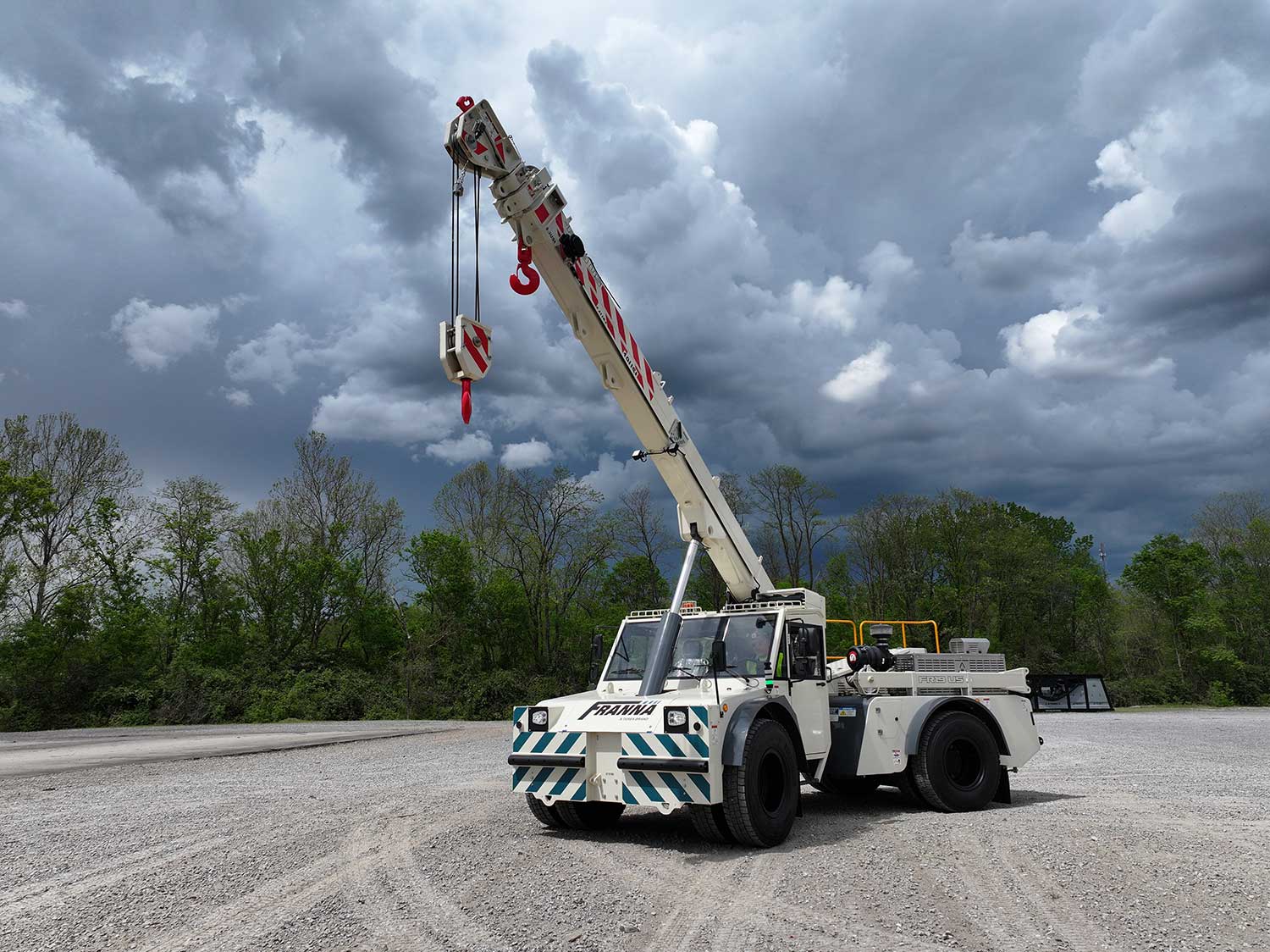 FR19 US Mobile Pick and Carry Crane | Franna - A Terex Brand