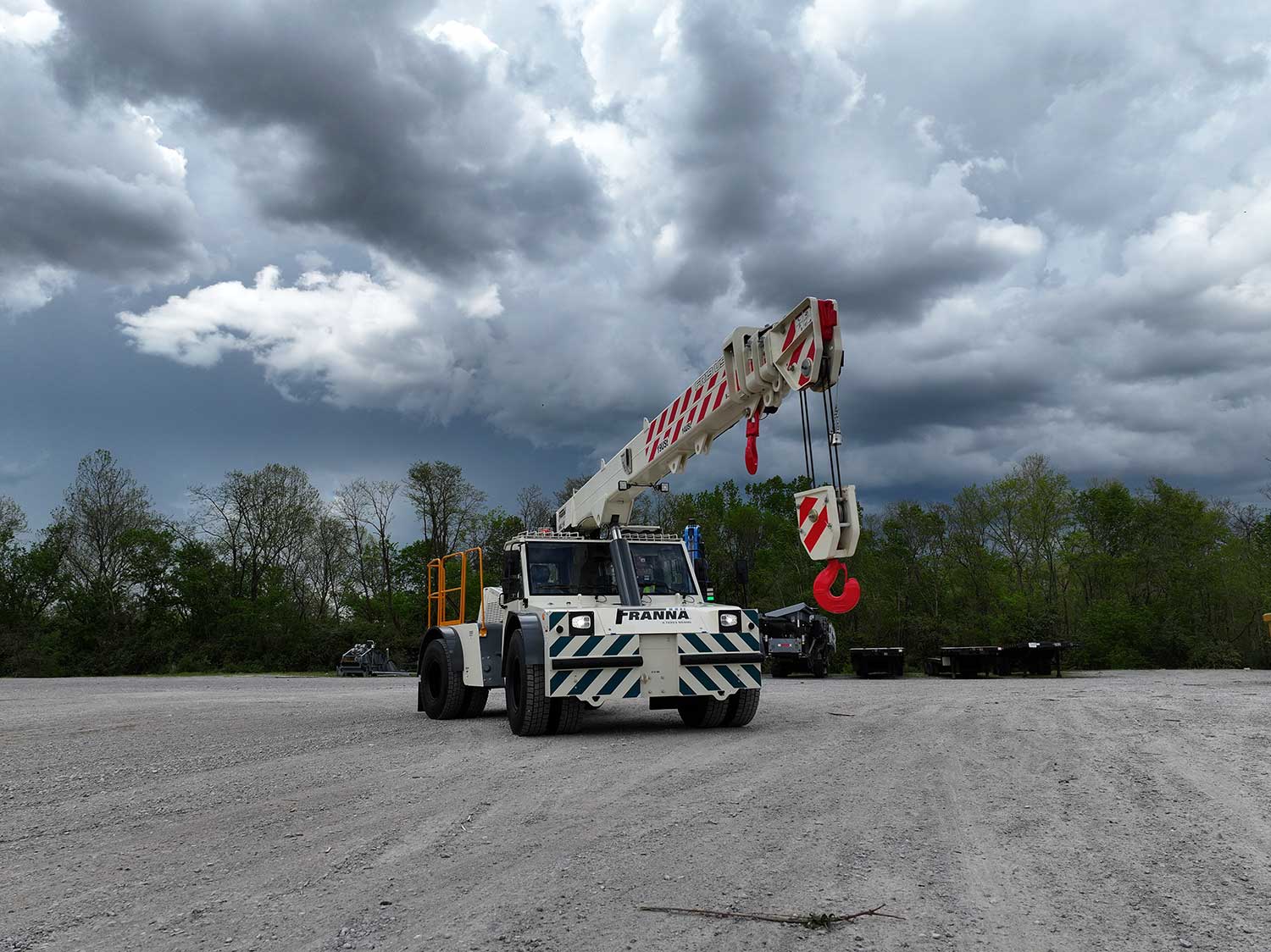 FR19 US Mobile Pick and Carry Crane | Franna - A Terex Brand