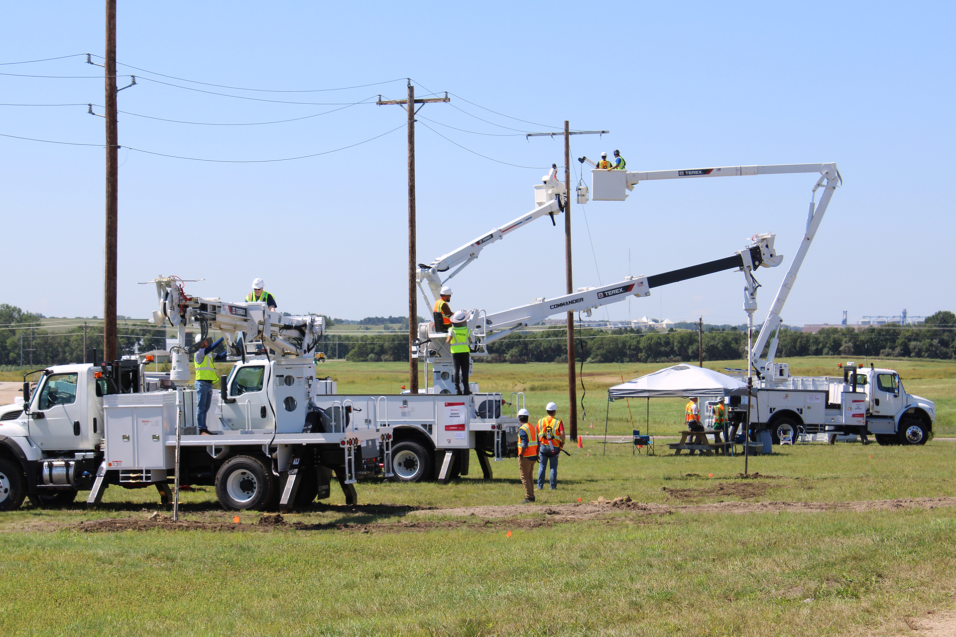 Terex Utilities Hosts 47th Annual Hands On Event