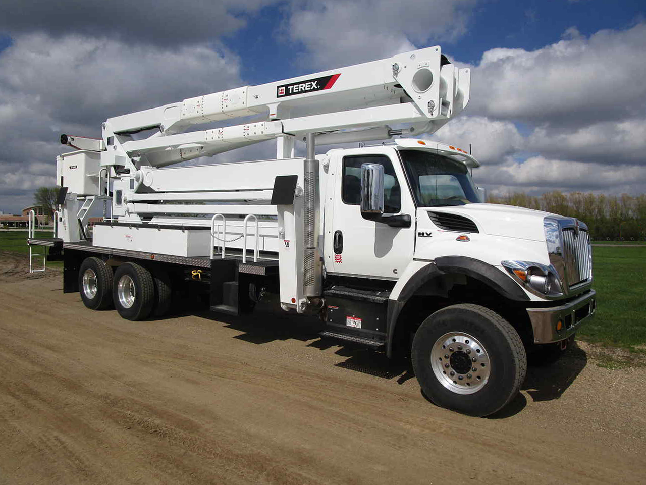 Terex TL80 Telescopic Bucket Trucks